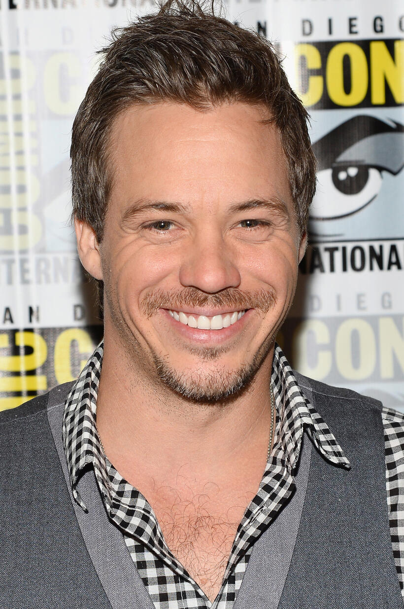 Michael Raymond-James Pictures and Photos | Fandango